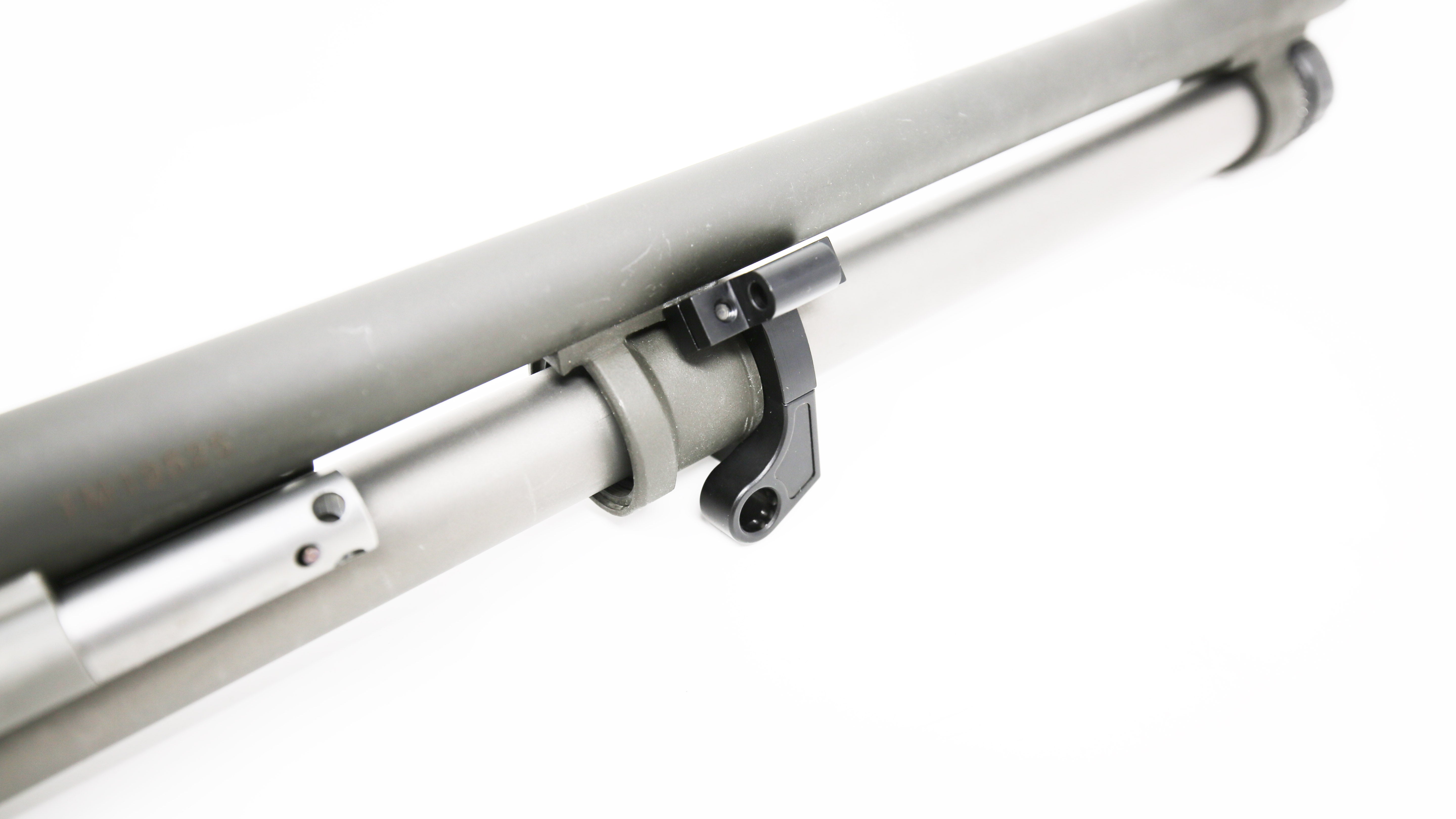 The FFT Benelli M4 / M1014 Multi-Light Flashlight Mount with 1913 Rail ...