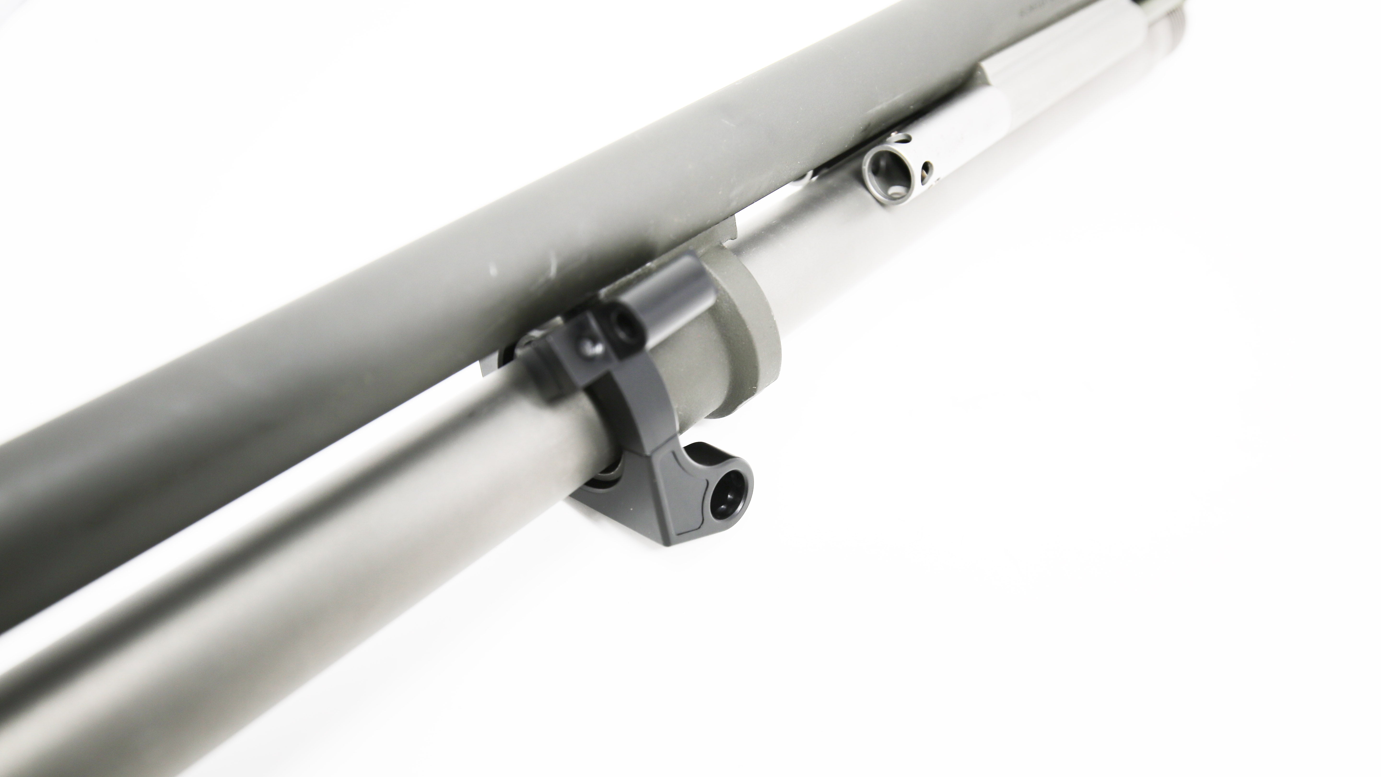 The FFT Benelli M4 / M1014 Multi-Light Flashlight Mount with 1913 Rail ...